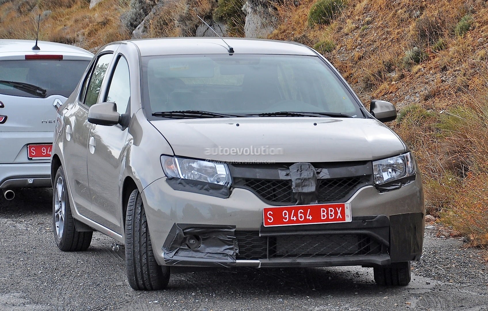 Dacia pregătește un nou model de Logan - Arges Plus
